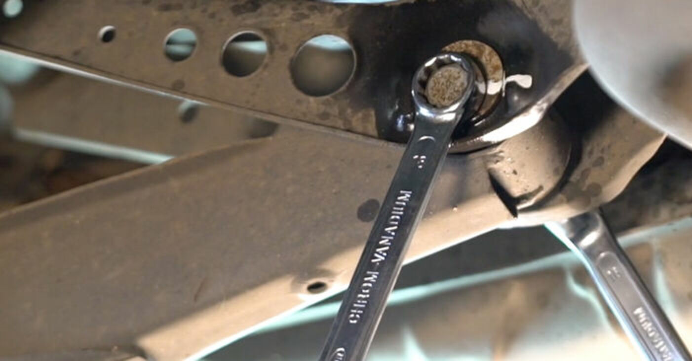 How to change rear suspension lower control arm on VW Golf 5 ...