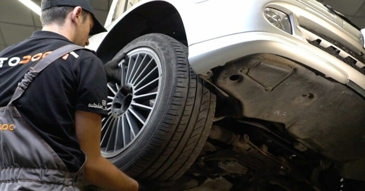 How to change front wheel bearing on Mercedes W211 – replacement guide