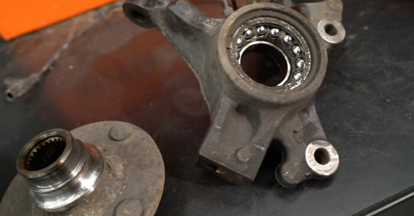 How to change front wheel bearing on Ford Fiesta JA8 – replacement guide
