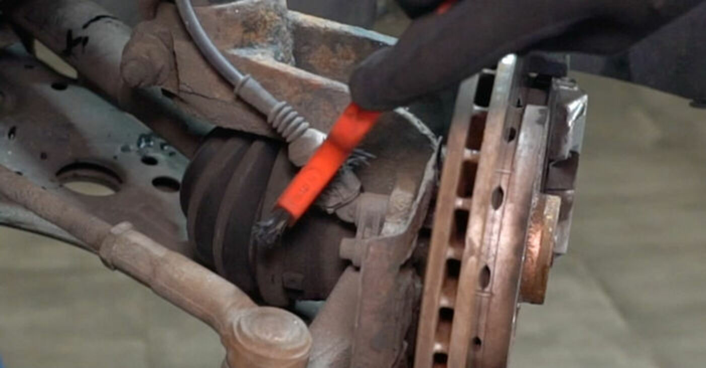 How to change front ABS sensor on VW Golf 4 – replacement guide