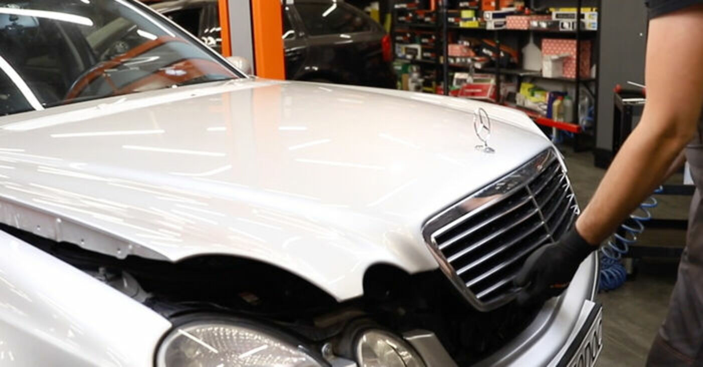 How to change fuel filter on Mercedes W211 – replacement guide