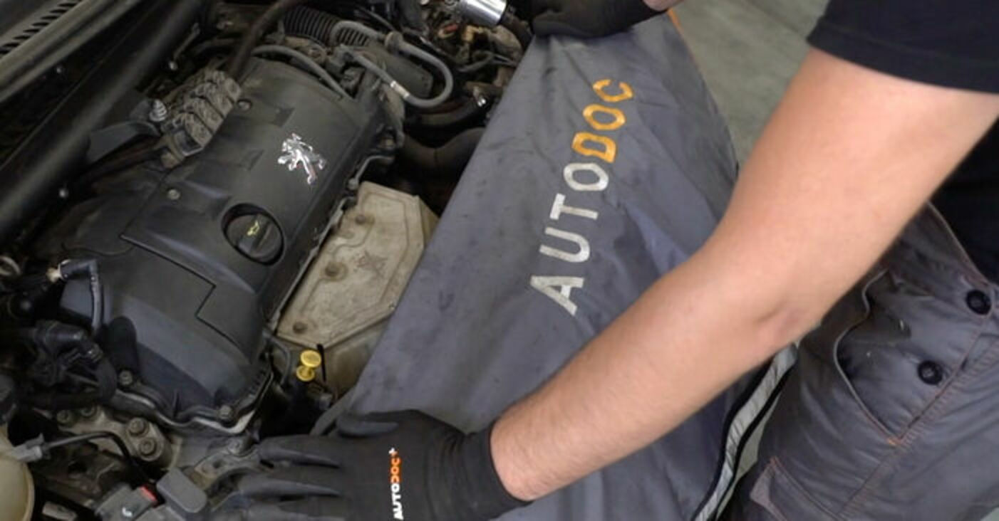 How to change air filter on Peugeot 207 hatchback – replacement guide