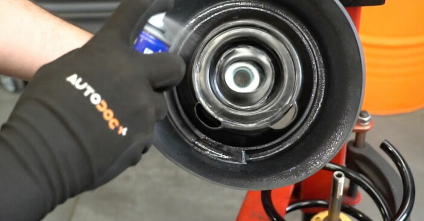 How to change front strut mount on Mercedes W203 – replacement guide