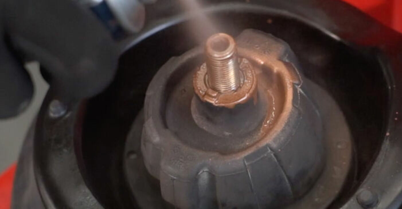 How to change front strut mount on Mercedes W203 – replacement guide
