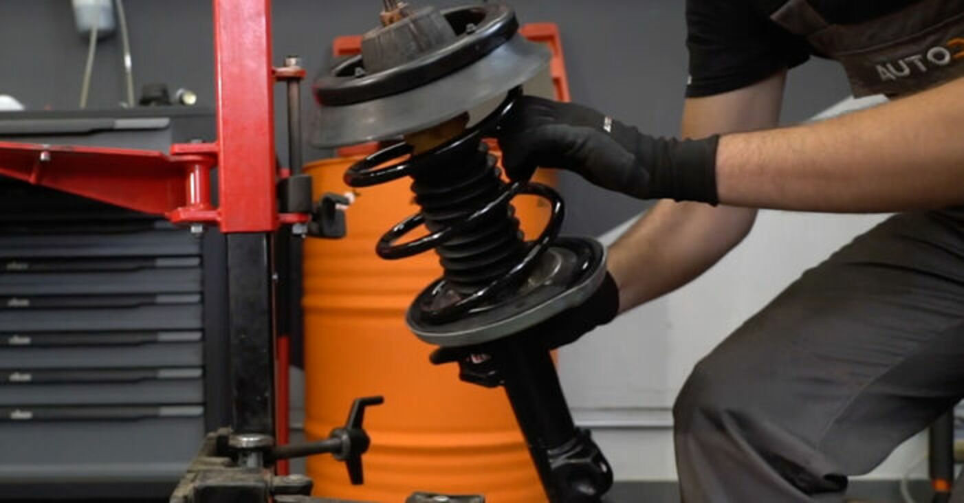 How to change front strut mount on Mercedes W203 – replacement guide