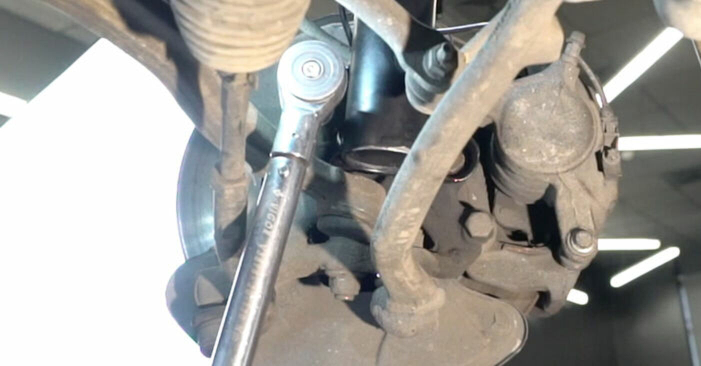 How to change front strut mount on Mercedes W203 – replacement guide