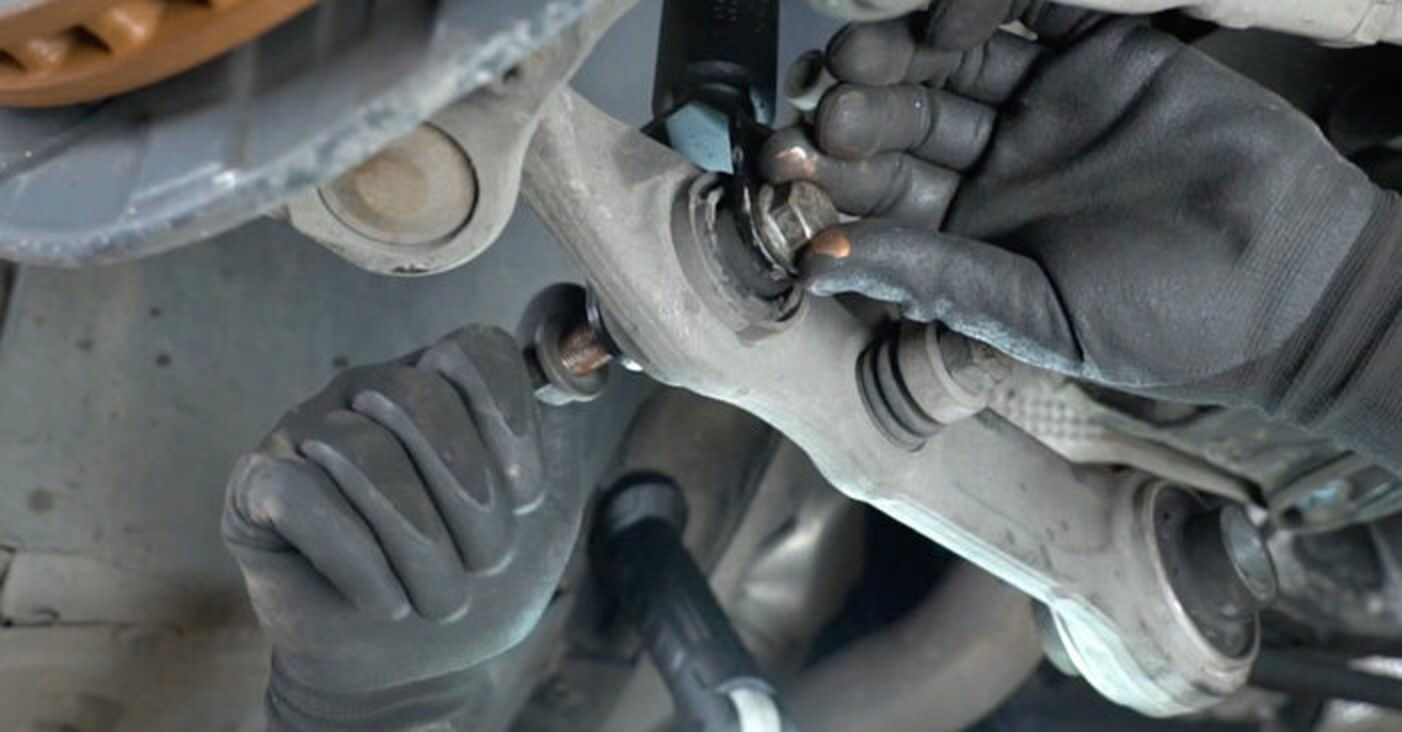 How to change front suspension strut on Mercedes W211 – replacement guide