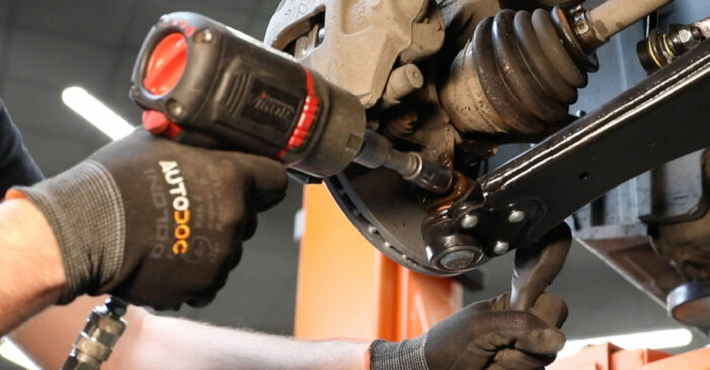 How to change front suspension strut on Ford Fiesta V JH JD ...
