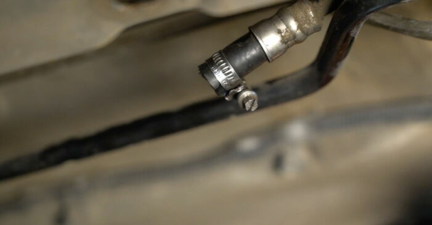 How to change fuel filter on BMW X5 (E70) – replacement guide