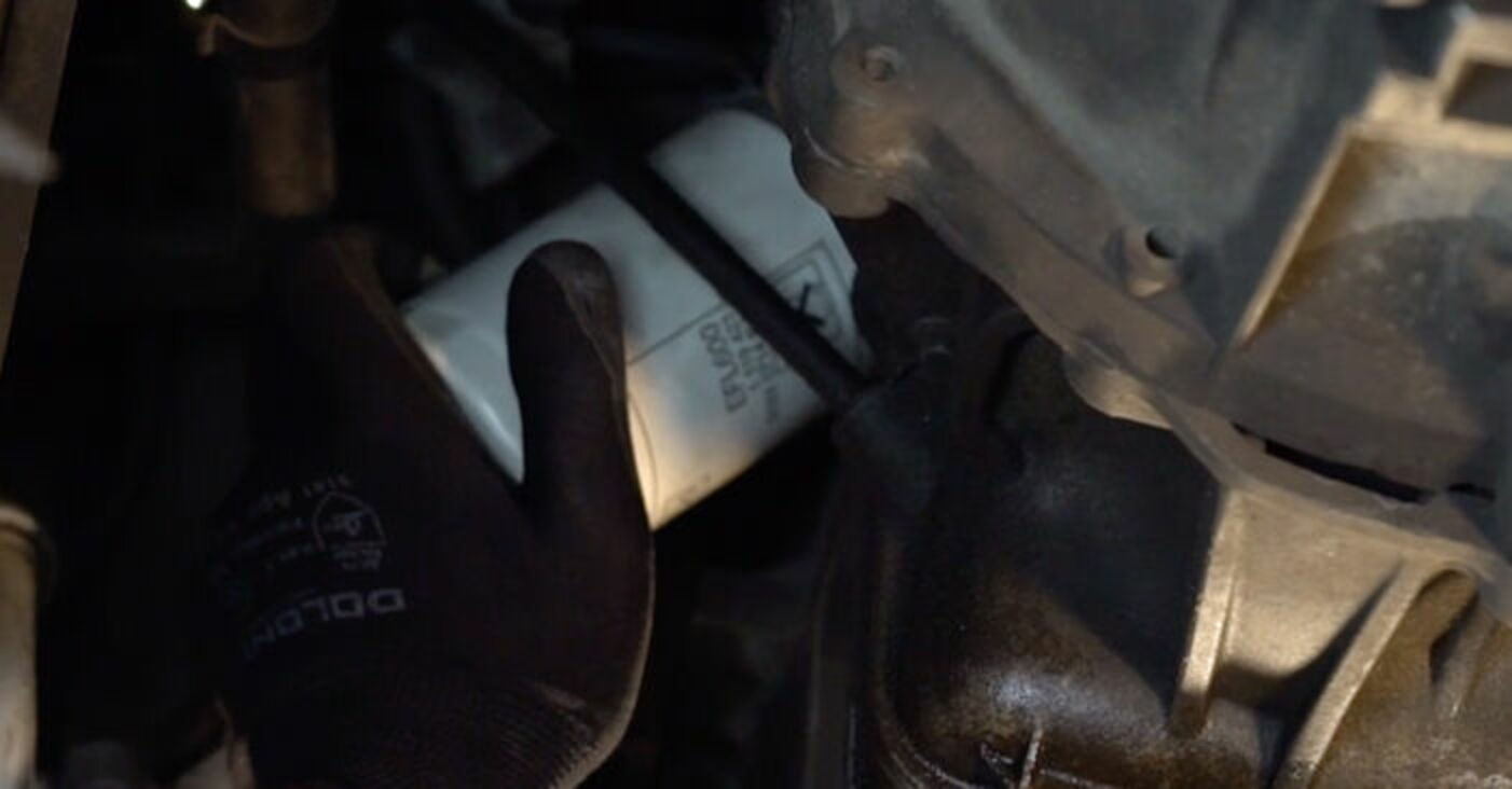 How to change engine oil and filter on FORD Kuga Mk2 (DM2 ...