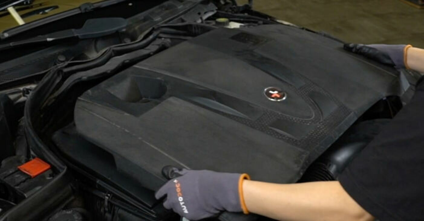 How to change fuel filter on Mercedes W204 – replacement guide