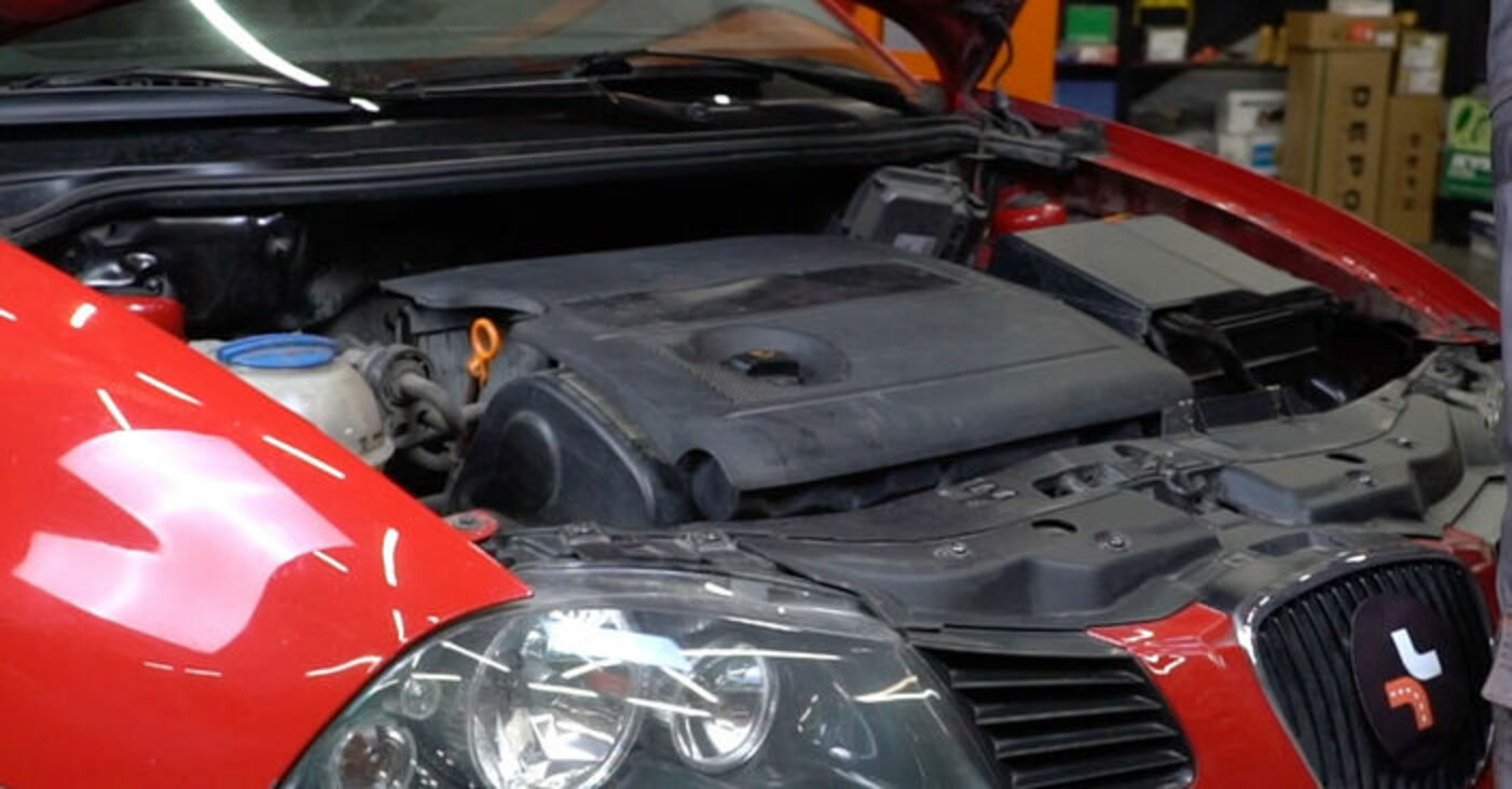 How to change water pump & timing belt kit on VW Polo Hatchback (6R1 ...