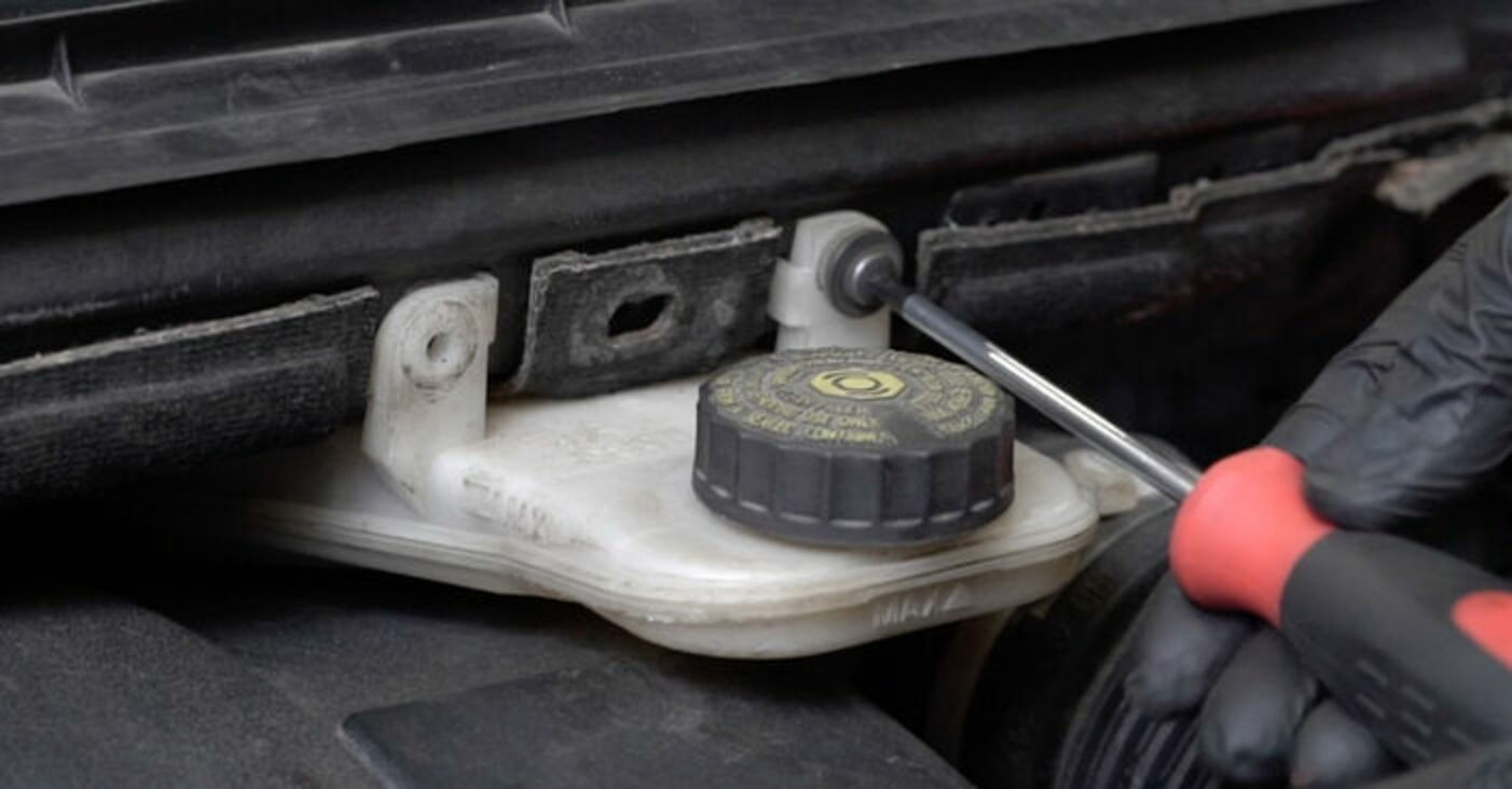 How to change water pump & timing belt kit on CITROËN JUMPY Box ...