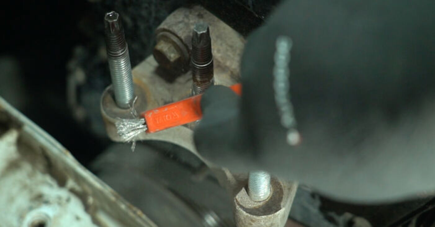 How to change left engine mounts on Ford Transit Mk7 van – replacement ...