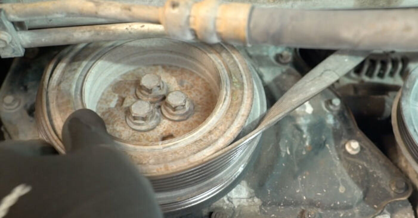 How to change serpentine belt on Ford Transit Mk7 van – replacement guide
