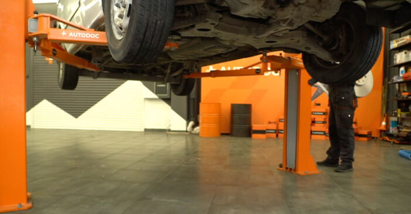 How to change front lower arm on Ford Transit Mk7 van – replacement guide