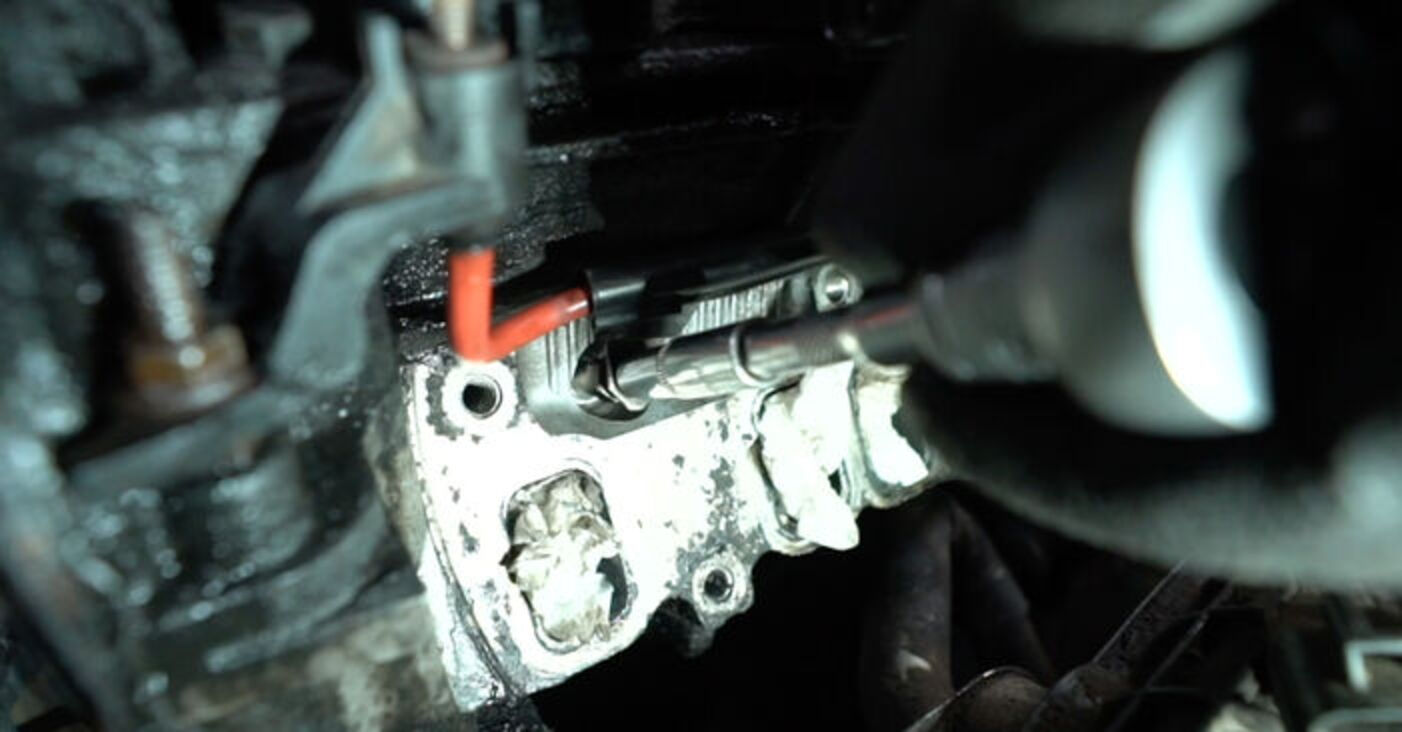 How to change glow plugs on Ford Transit Mk7 van – replacement guide